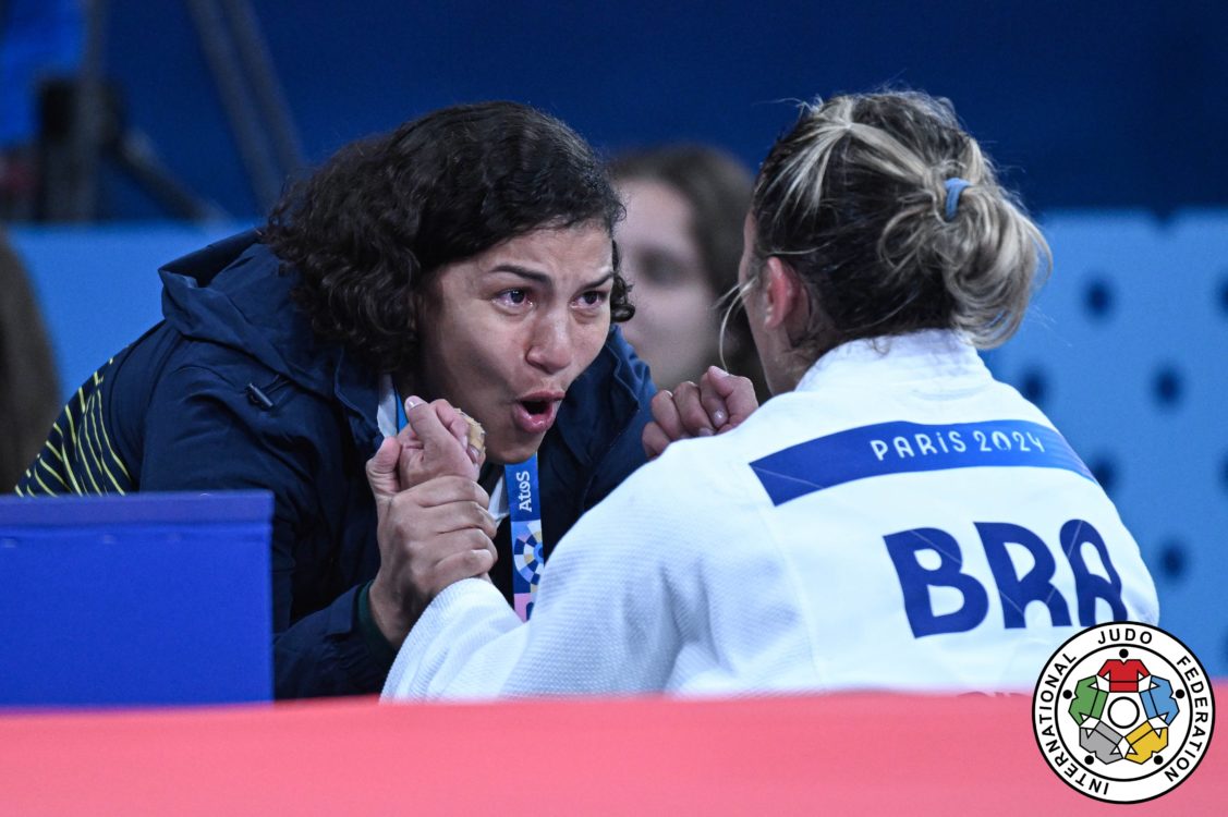Larissa Pimenta conquista 18°medalha de bronze na história do judô para ...
