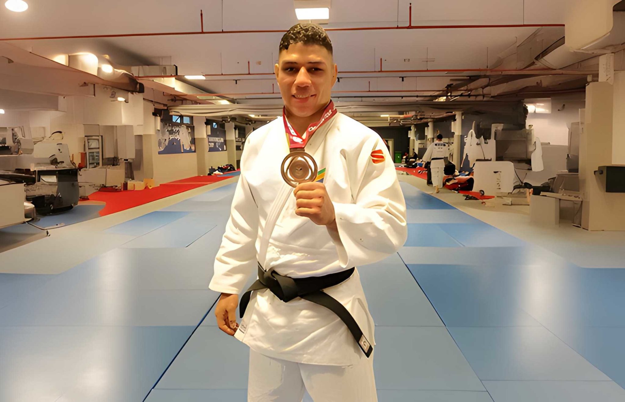 Atleta do Pinheiros Giovani Ferreira, o “Pezão”, Conquista Bronze no ...
